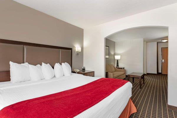 Best Western Plus Eagleridge Inn & Suites - Pueblo, CO