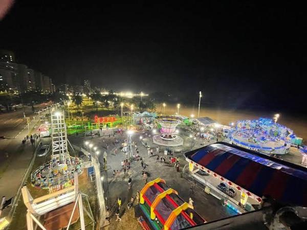Ap Frente à Praia Com Vista Mar - 聖多斯