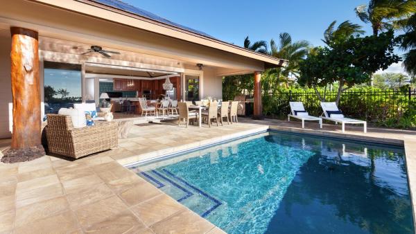Paradise Awaits Idyllic 4br Single-level Kamilo Home With Private Pool - Hawaii