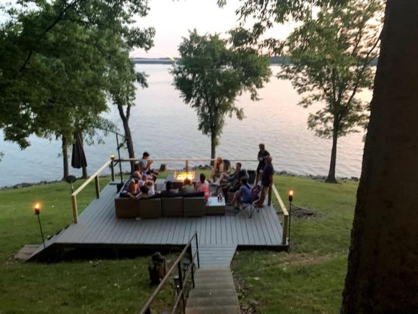 Panoramic Sunset View Waterfront Firepit - Lake Barkley State Resort Park, Cadiz
