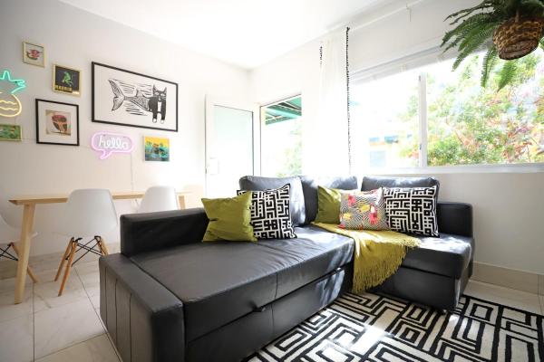 Family Pet Friendly Apartment 3 Minute Walk To Miami Beach - Miami Beach, FL