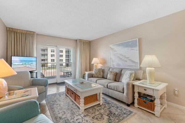 Sea Coast Gardens Iii 208 - New Smyrna Beach, FL