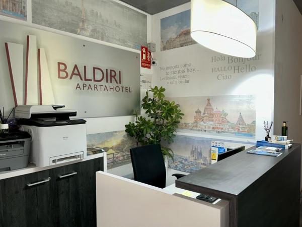 Apartahotel Baldiri - La Floresta