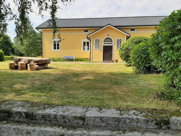Maalaistalon Päärakennuksessa Asunto - Salo