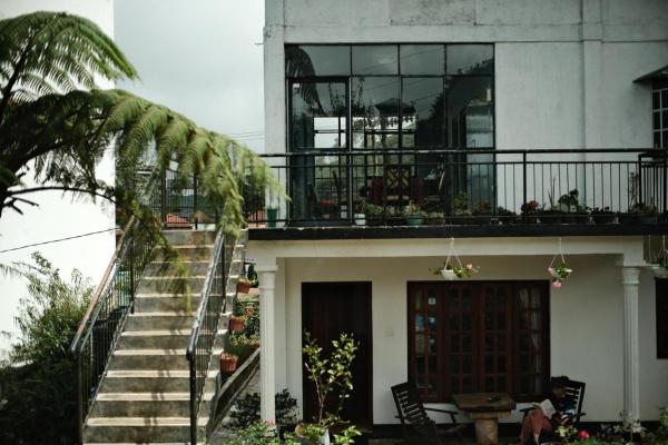 Lassana Villa - Sri Lanka