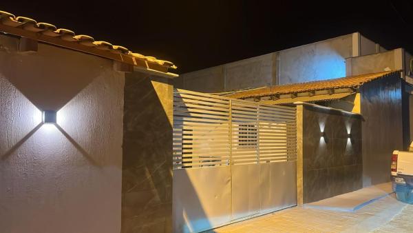 Quarto Suíte Independente Da Casa Com Garagem - Carolina, Brazil