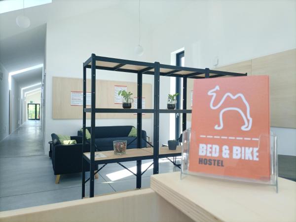 Bed & Bike Hostel - Alpes