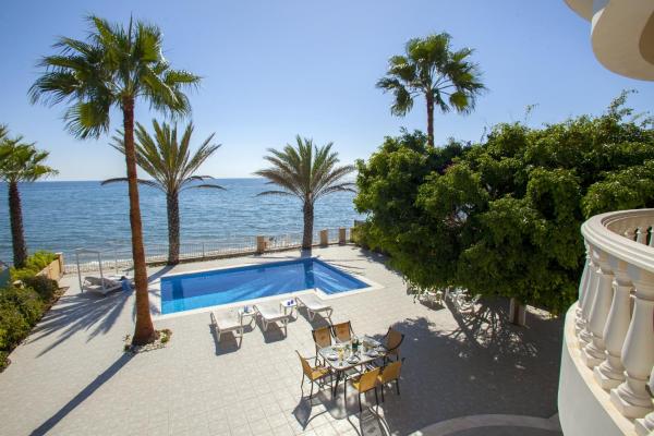 Meneou Beachfront Villa Sunset - Larnaca