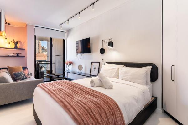 Flamingo 407 - Central Prime Sea Point Apartment - Camps Bay