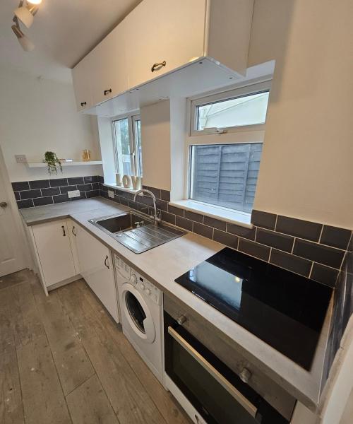 Executive Gillingham Home - Chatham