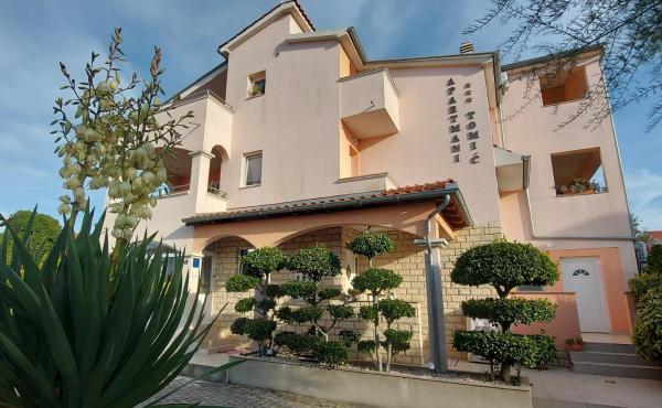 Apartments Tomic - Biograd na Moru
