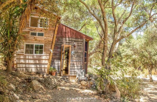 Topanga Wonderland Cottage - Los Angeles, CA