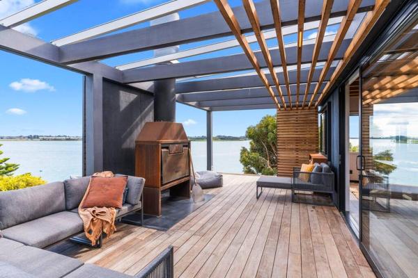 Black Hut Eco Retreat - Governors Bay