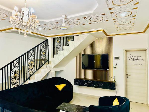 Villa Amina 2 Splendida Residenza Ideale Per Vacanza In Famiglia - Ouagadougou