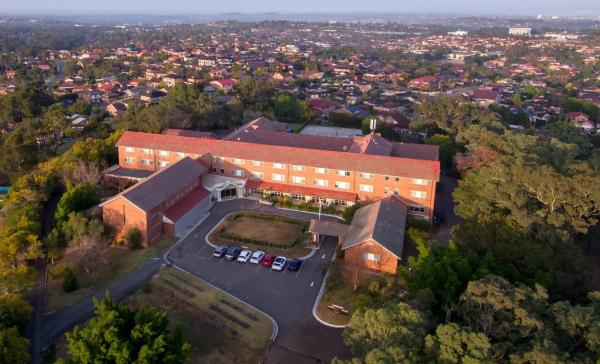 Mary Mackillop Spirituality Centre Baulkham Hills - Porters Alpine Resort