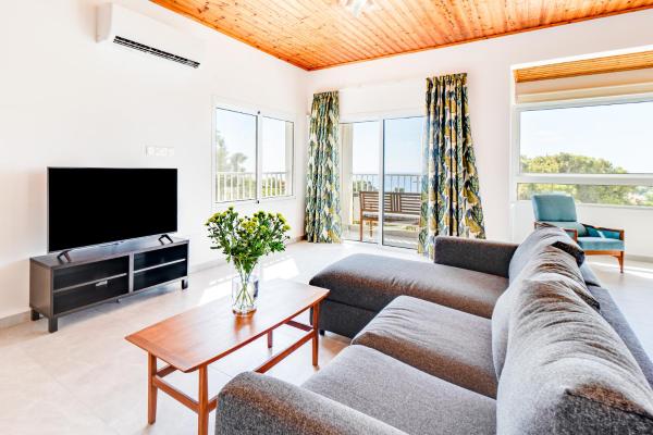 Villa Bettina By Ezoria Villas - Paphos