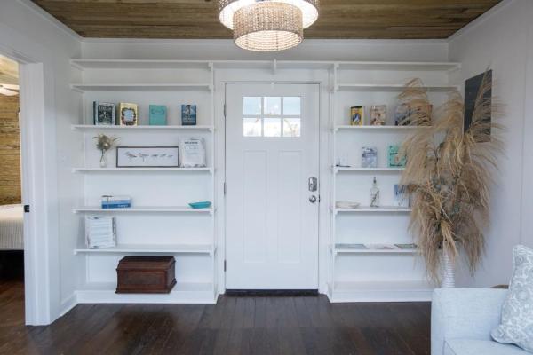 Mermaid Manor In Ocean Springs - Biloxi, MS
