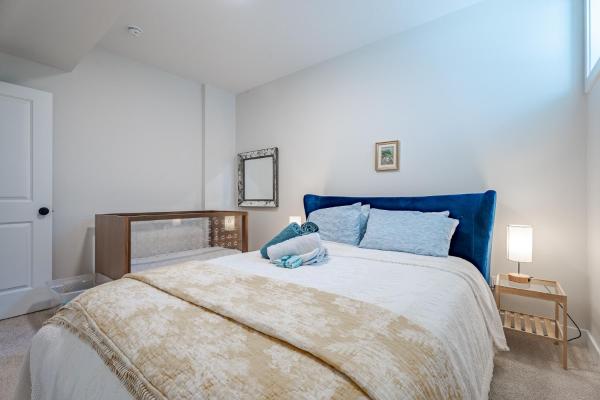 Luxe Suite Close To Spruce Meadows - Calgary