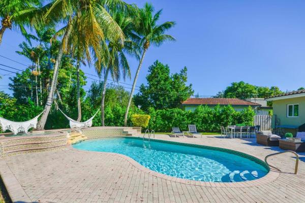 Charming House With Private Pool N Coral Gable - Miami