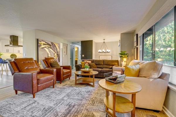 Mount Vernon Home With Private Hot Tub - Mount Vernon, WA