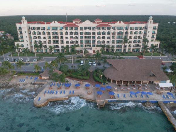 403 Landmark Resort Cozumel Beachfront Condo - Cozumel