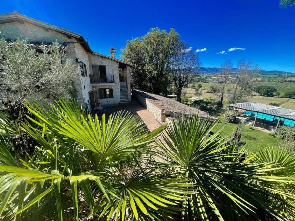 Spoleto Poolside - Sleeps 24 - Spoleto