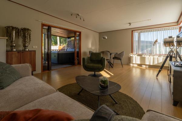 Grasheide: Moderne In Drenthe (4p) - Emmen, Niederlande