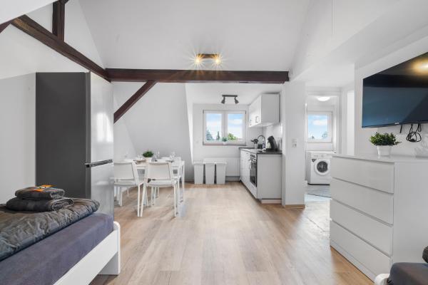 Ba02 Dachgeschoss Apartment! - Flörsheim am Main