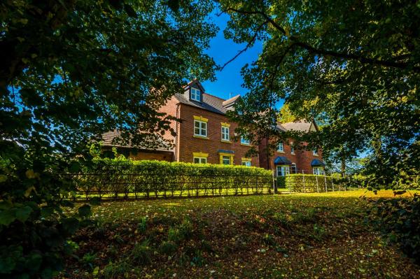 Grange House - Chester, UK