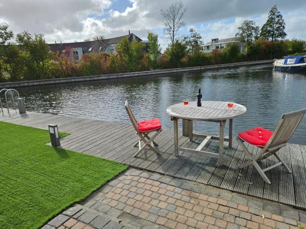 Lemmer House - Luxe Familiehuis Aan Het Water - Lemmer