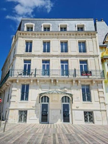 Bel Appartement Bord De Mer 2-5 P - Parking - Piscine - Les Sables-d'Olonne