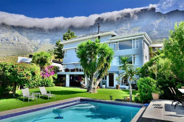 Villa Blue Sky Cape Town - Camps Bay