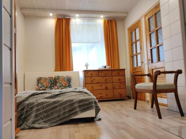 Suure Terrassiga Korter Raudteejaama Lähedal - Estonia