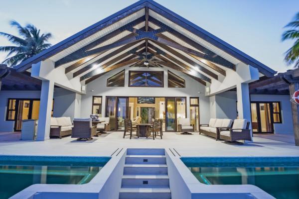 Casa De Wilson - 5 Bedroom Beachfront Villa - Belize