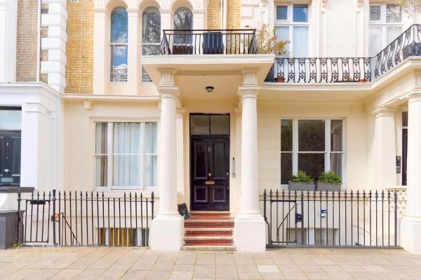 Central London 4-sleeper Oasis - Earls Court