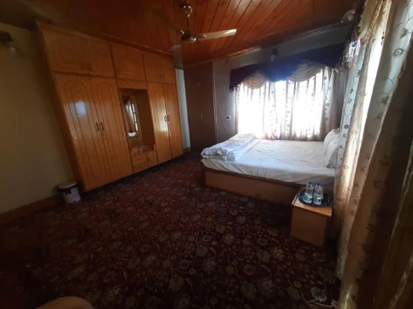 Rufaie Manzil - Srinagar