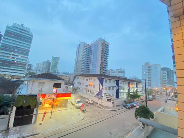 Pé Na Areia Praia Da Guilhermina Iii - Praia Grande