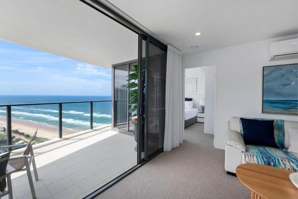 Rhapsody In The Sky 2 Bedroom Apartment - Coasthm - Surfers Paradise