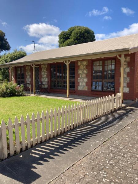 Captains Cottage - Pet Friendly Breakfast Included - Goolwa