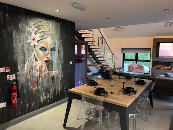 Luxury Hot Tub Jacuzzi & Sauna Apartment With Pool Table In Mid Ulster - Dungannon