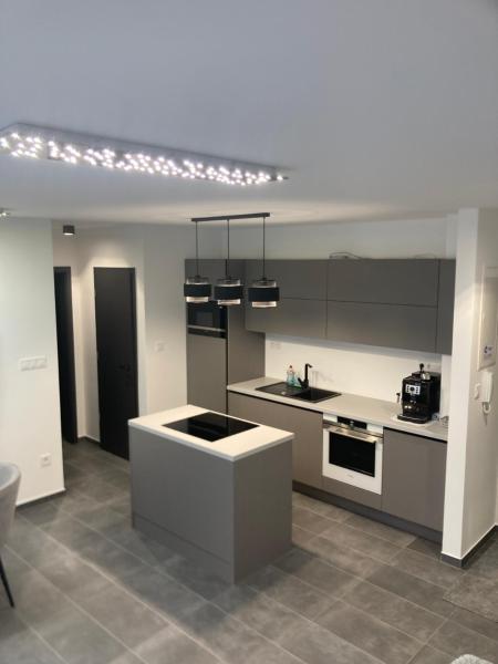 Swiss Star Apartment - Węgry