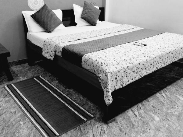 Krishna Ji Paying Guest House - Mughalsarai