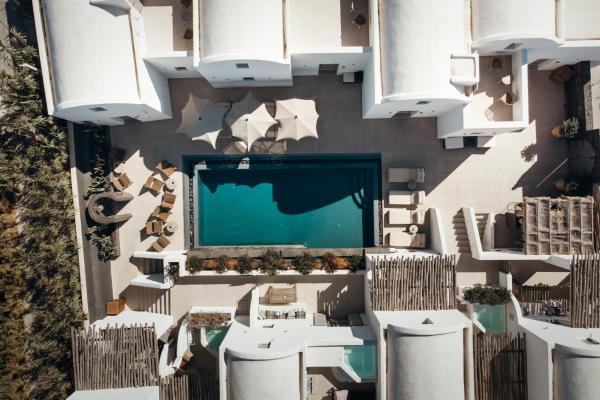 Aval All Suite - Santorini