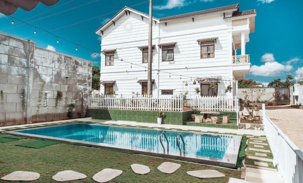 Thu Hiền Hotel Pleiku - By Bay Luxury - Pleiku