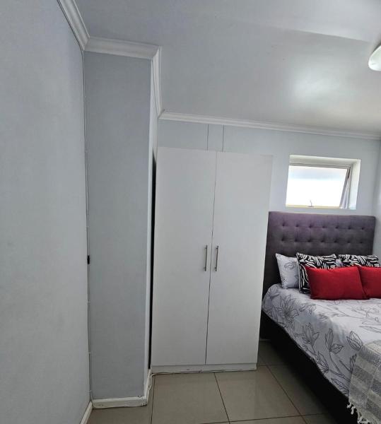 14 Cz Kubz Apartments - East London