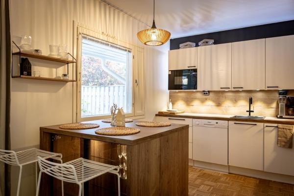 Aurora Chalet With Sauna By Booklapland - ロヴァニエミ