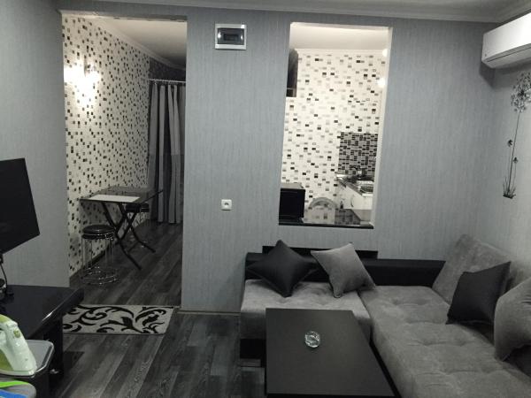 Maia's Apartment On Rustaveli - Tbilissi