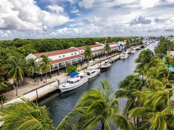 Waterside Suites And Marina - Key Largo