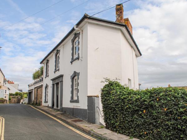 Lower Court House - Salcombe