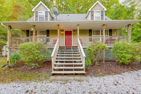7 Mi To Franklin Peaceful Home With Deck And Yard! - Franklin, NC